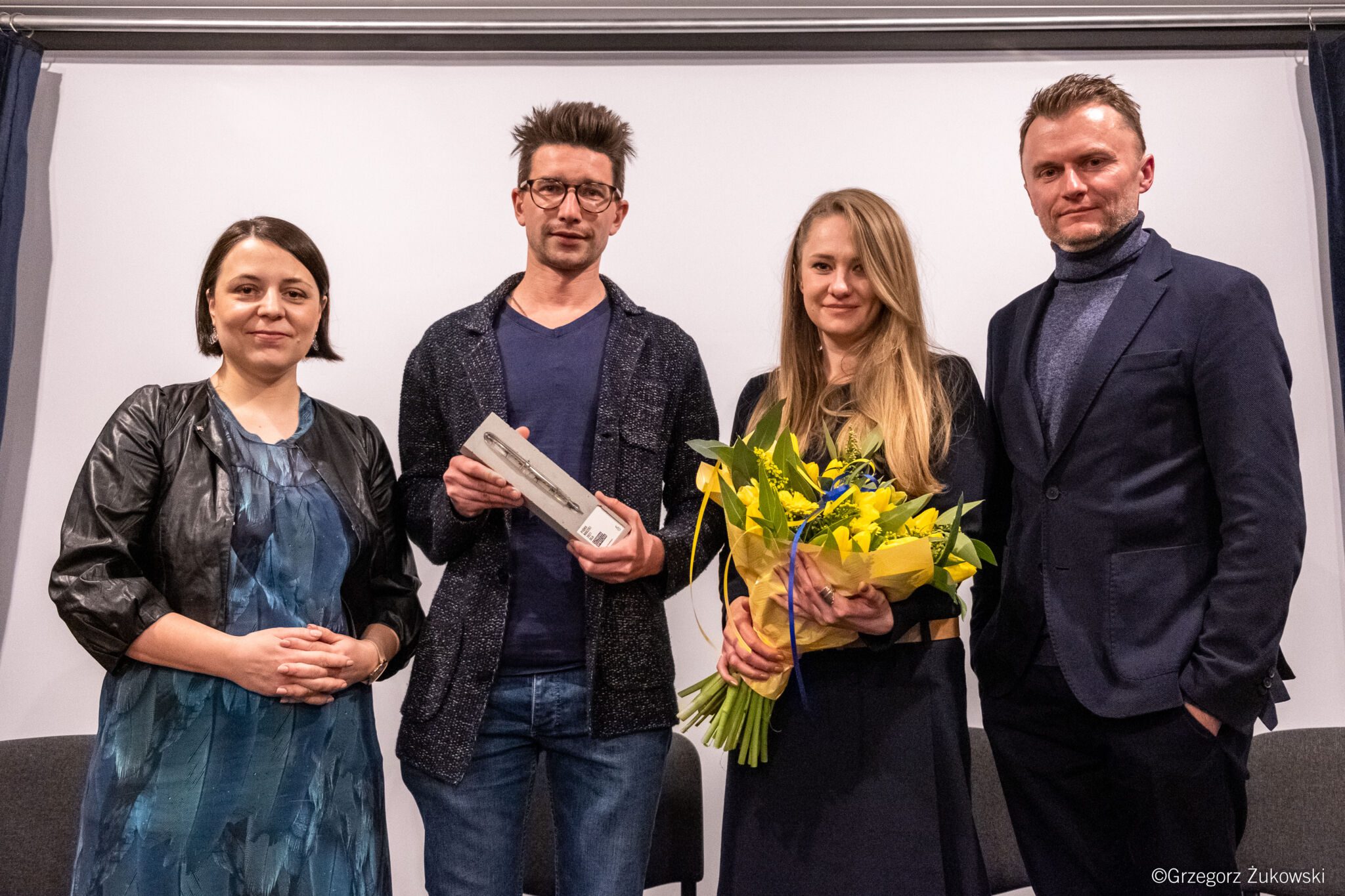 Szymon Opryszek laureatem nagrody Pióro Nadziei 2021! Anna Goc z ...